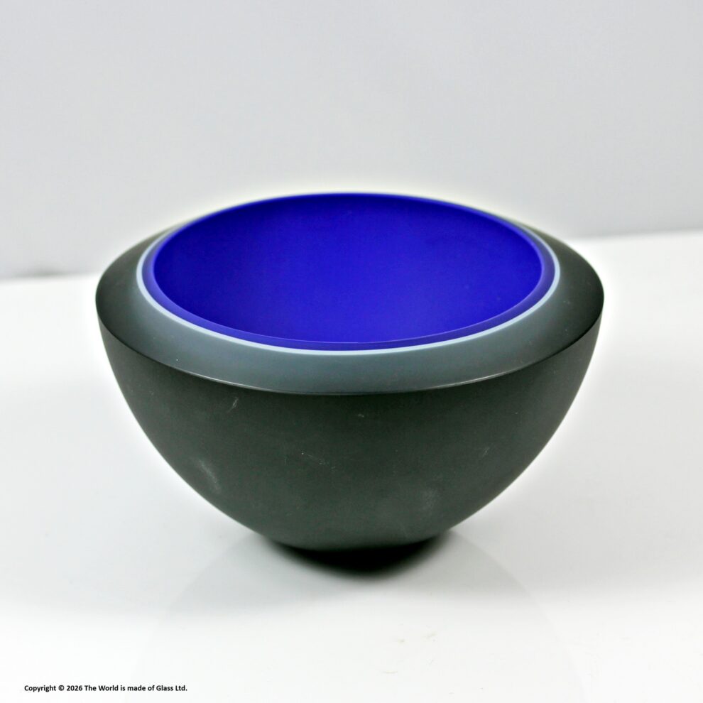 Rachel Woodman studio glass bowl – The World is Made of Glass
